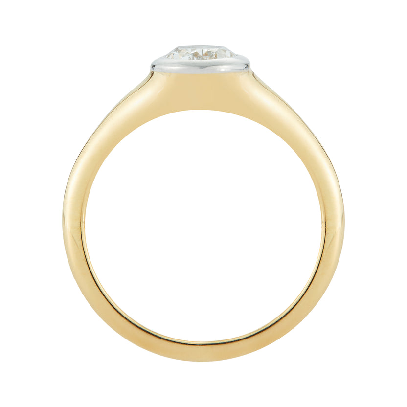 OVAL SOLARIS ENGAGEMENT RING – Finn